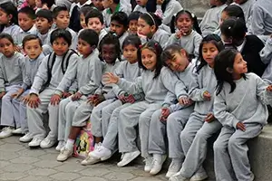 Uniformes Escolares en Ecuador – Ministerio de Educación 2025